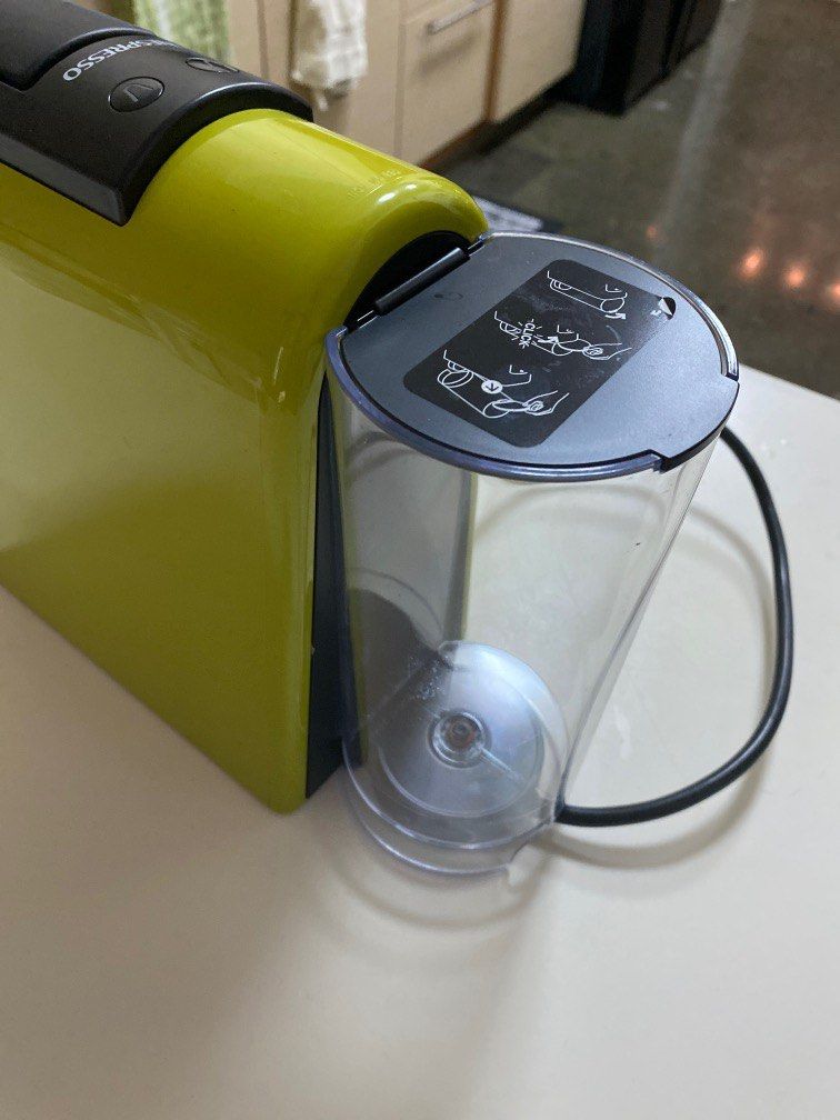 Nespresso Essenza Mini, TV & Home Appliances, Kitchen Appliances ...