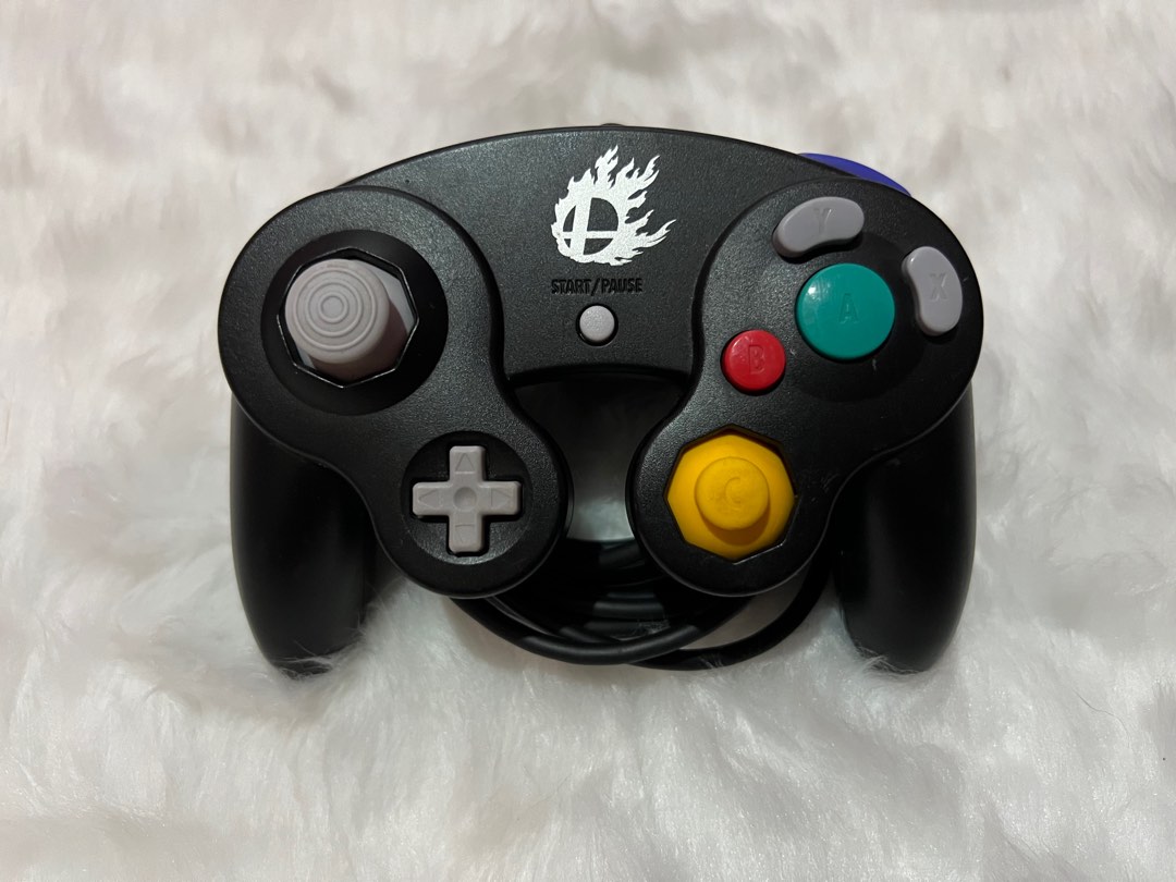 Nintendo Gamecube Controller Super Smash Bro, Video Gaming, Gaming ...