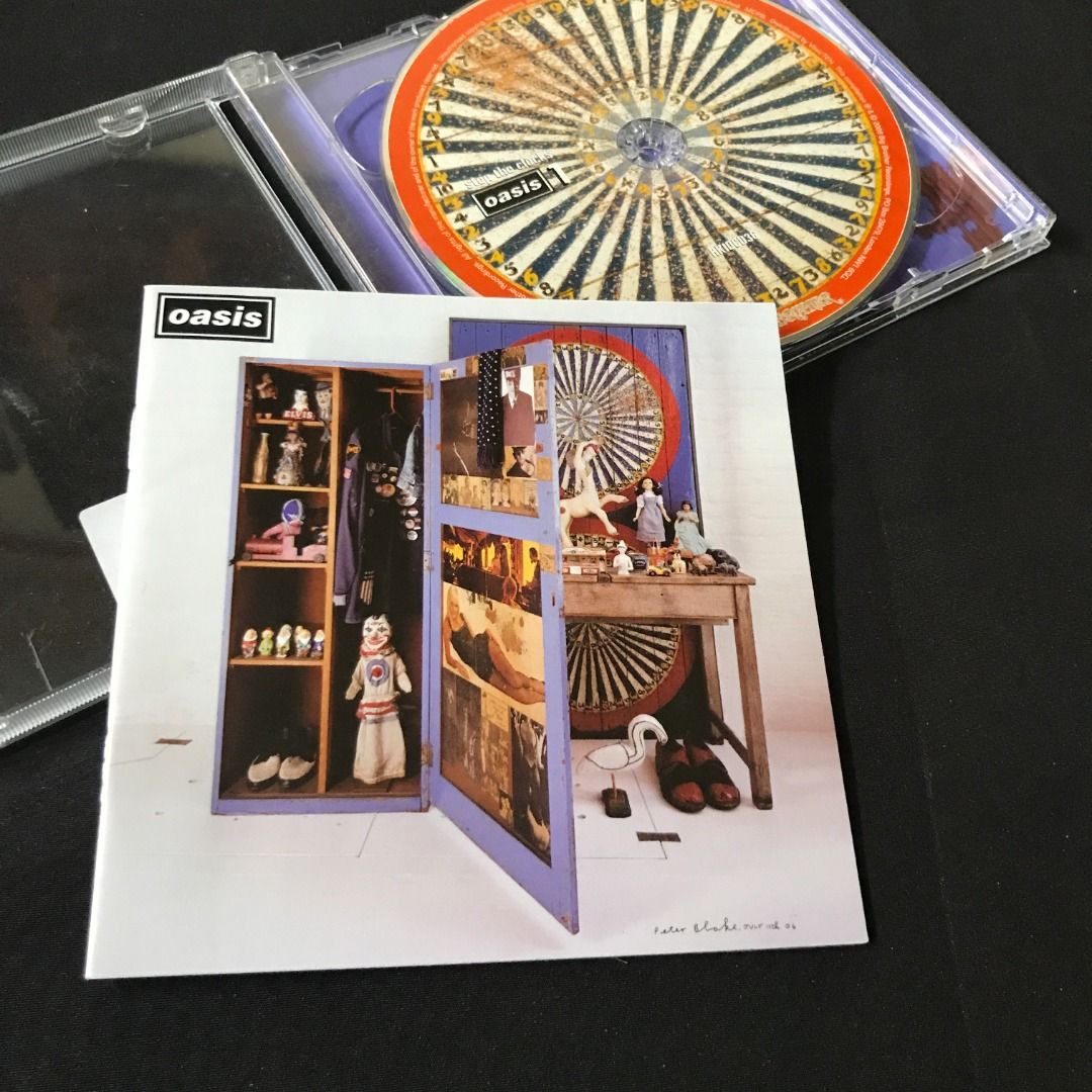 Oasis - The Best of Oasis (2 CD), Hobbies & Toys, Music & Media, CDs ...