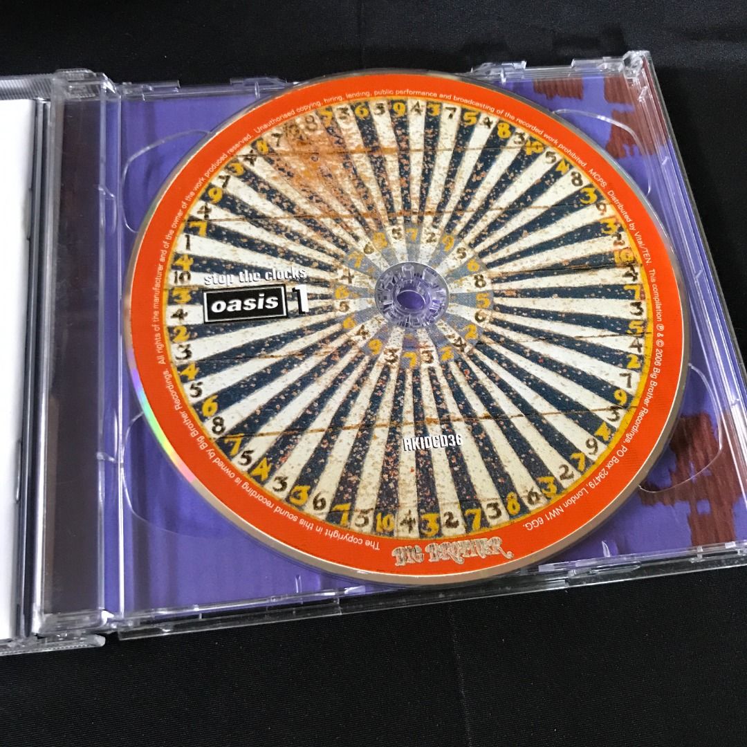 Oasis - The Best of Oasis (2 CD), Hobbies & Toys, Music & Media, CDs ...