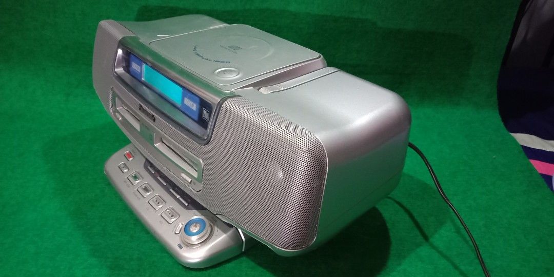 Panasonic RX-MD81 MD/CD Player, Audio, Portable Music Players on Carousell