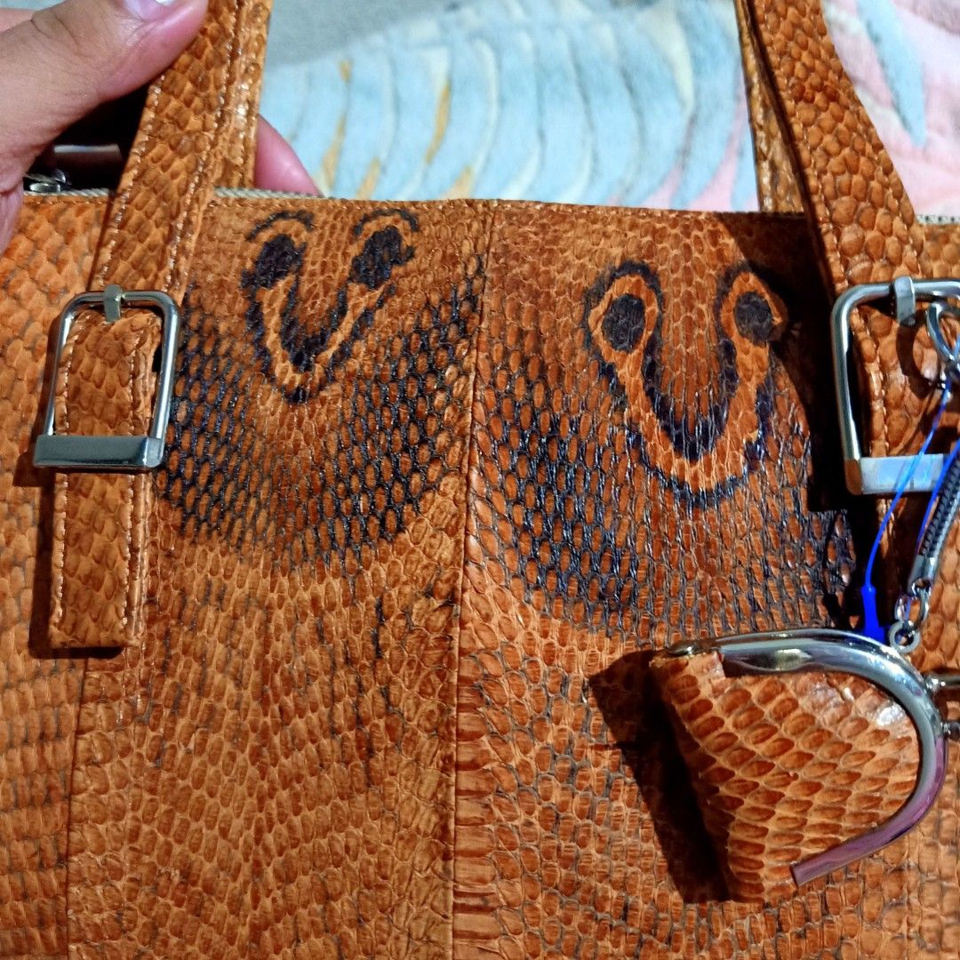 RARE! Genuine Cobra Snake Skin Bag, Women's Fashion, Bags & Wallets ...