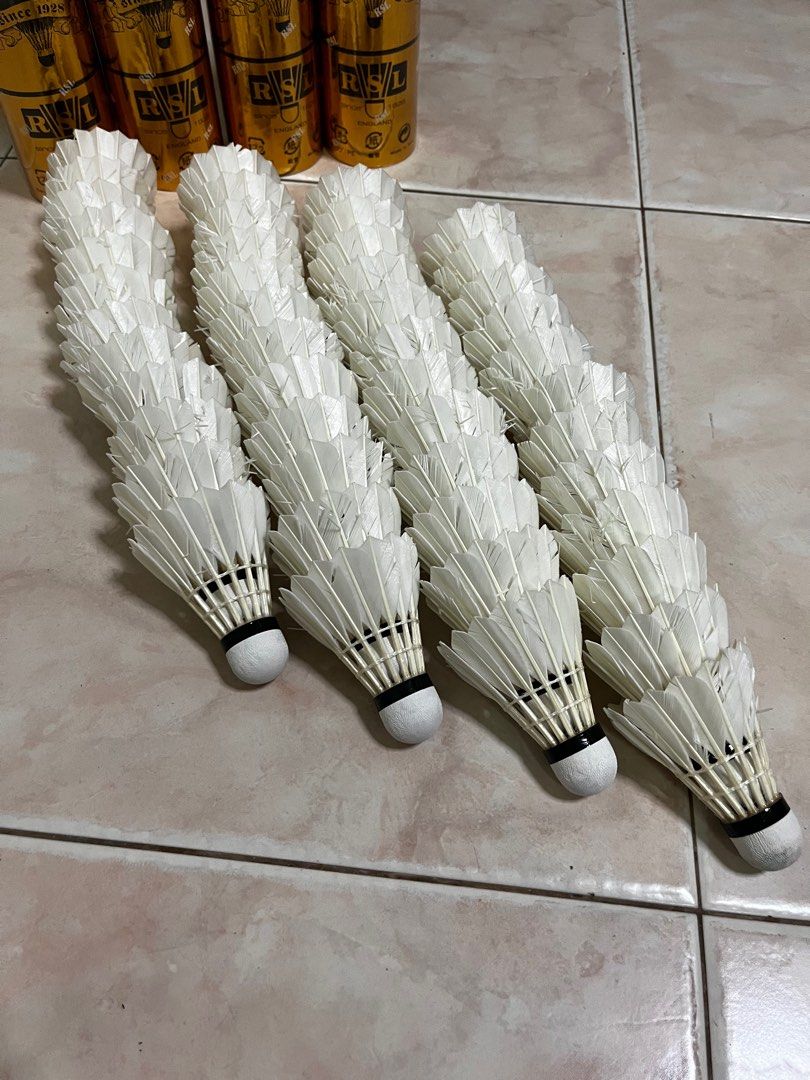 RSL Ultimate Badminton Shuttlecock Shuttle [used], Sports Equipment ...