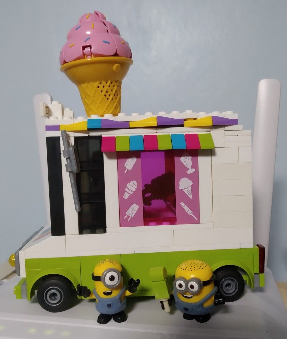 SALE!! AUTHENTIC MEGA CONSTRUX Despicable Me Ice Cream Truck (DPG73 ...