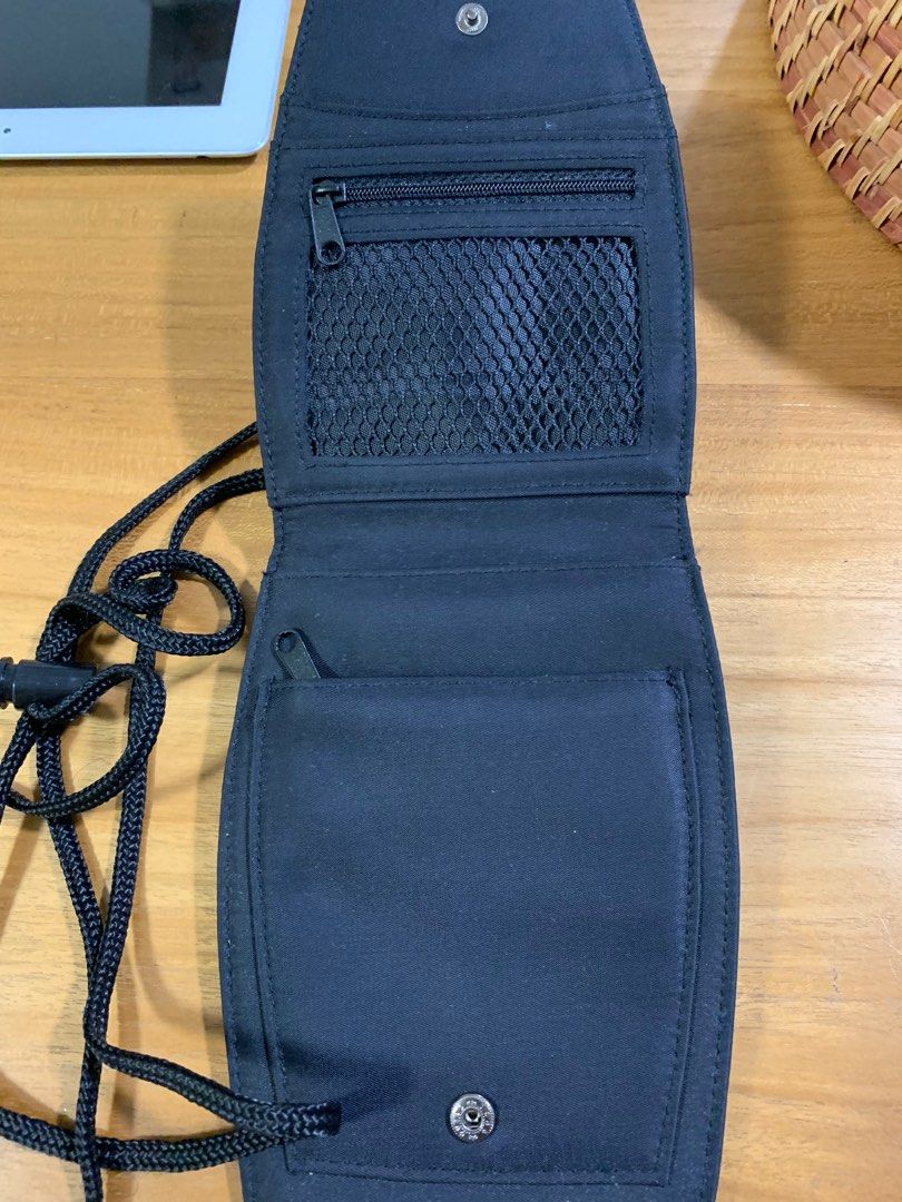 Samsonite neck pouch, Hobbies & Toys, Travel, Travel Essentials ...