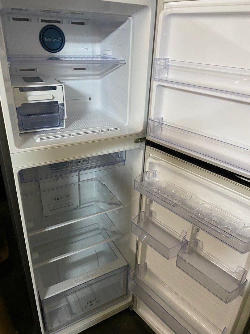 Samsung 321l 2 door fridge / refrigerator, TV & Home Appliances ...
