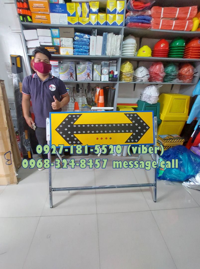 solar arrow board yellow, Commercial & Industrial, Construction ...