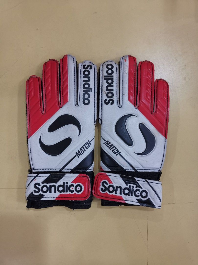 Sondico Junior Goalkeeper Gloves, Sports Equipment, Sports & Games ...