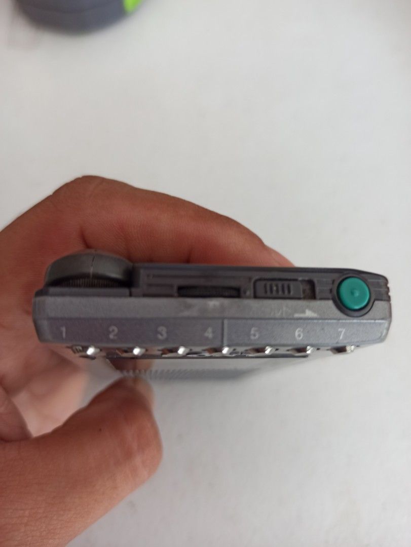 SONY NIKKEI PORTABLE AM/FM RADIO ICF-RN931, Audio, Portable Music ...