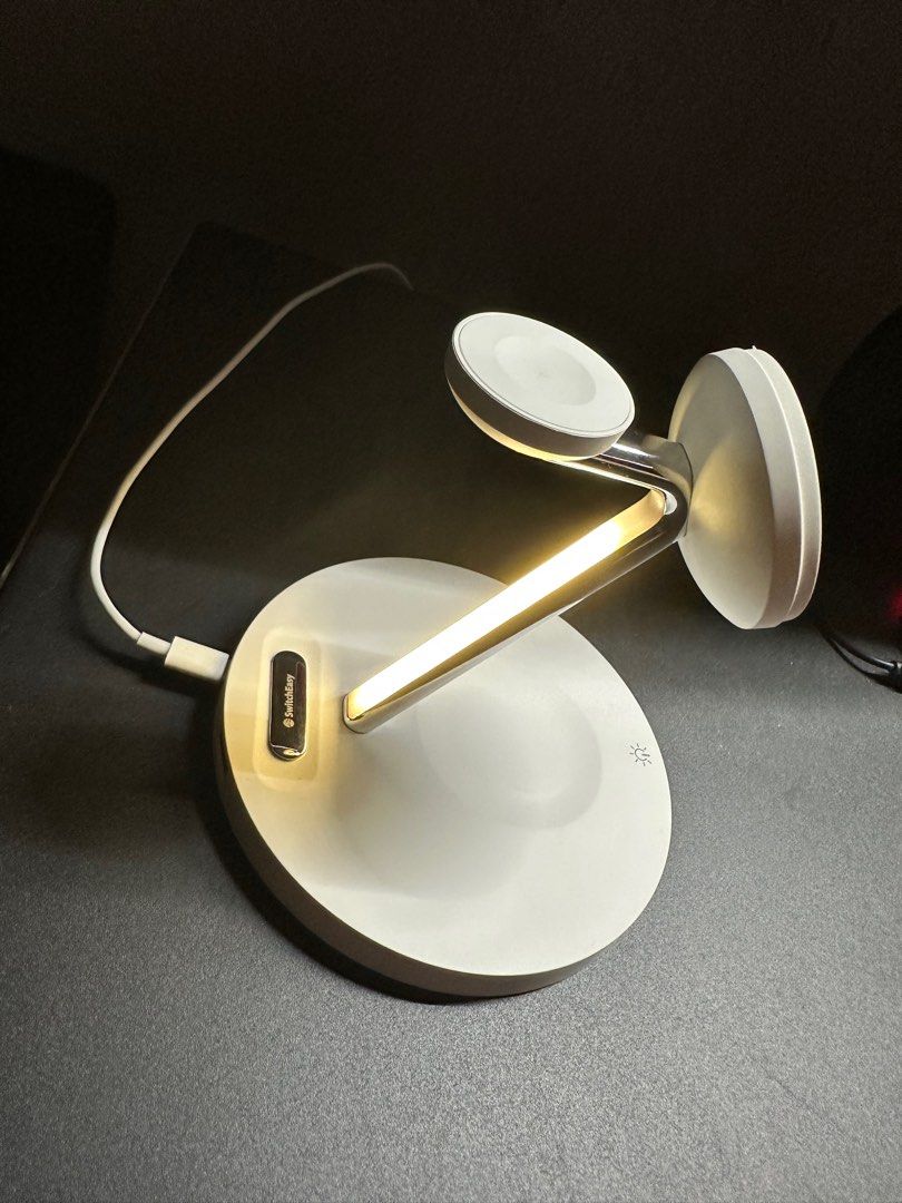 SwitchEasy MagPower 4-in-1 magnetic wireless charging stand, Mobile ...