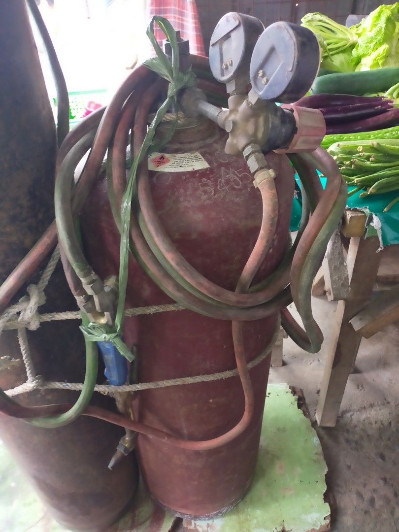 Acetylene and Oxygen tank, Commercial & Industrial, Industrial ...