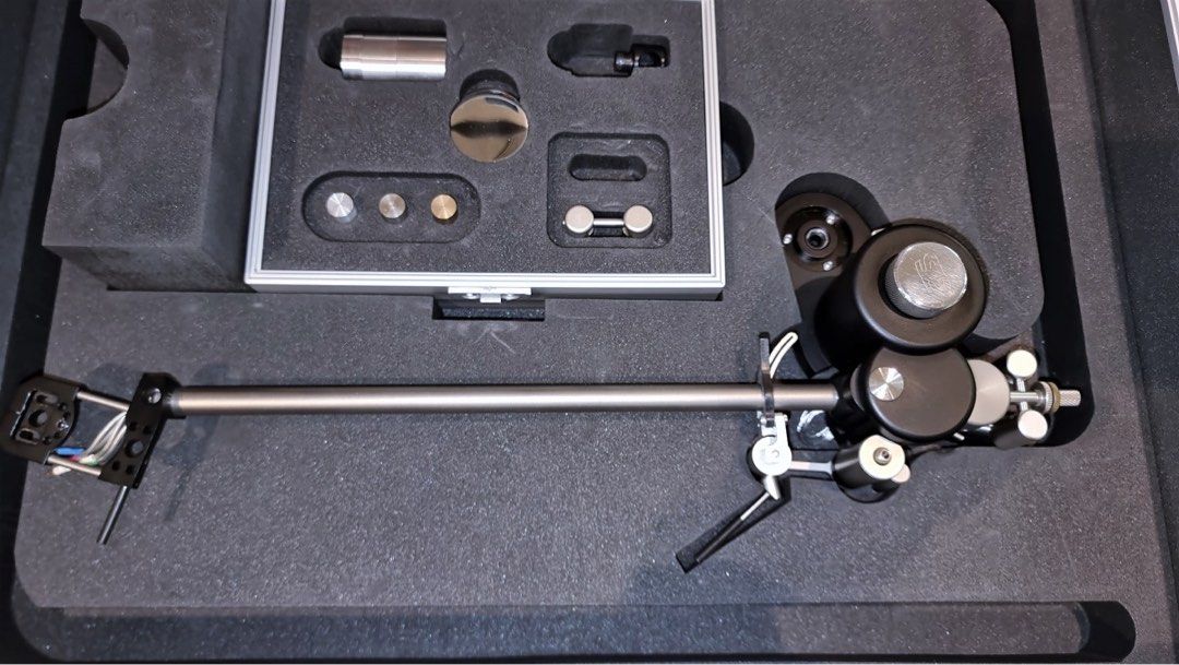 Acoustical Systems Axiom 12 Inch Reference Tonearm, Audio, Other Audio ...