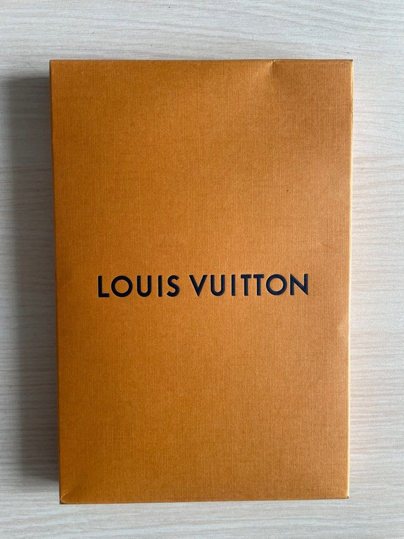 Authentic branded LV Louis Vuitton coloring set, Luxury, Accessories on ...