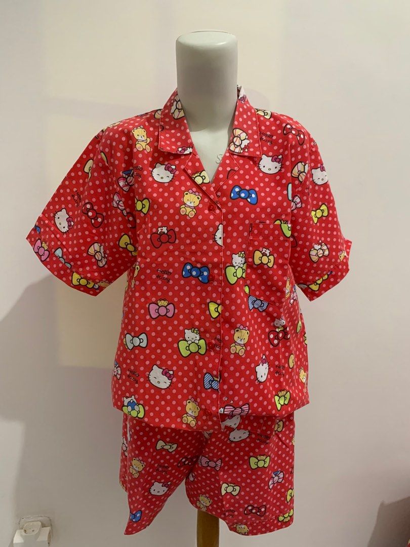 Baby Doll Hello kitty merah, Fesyen Wanita, Pakaian Wanita, Atasan di ...