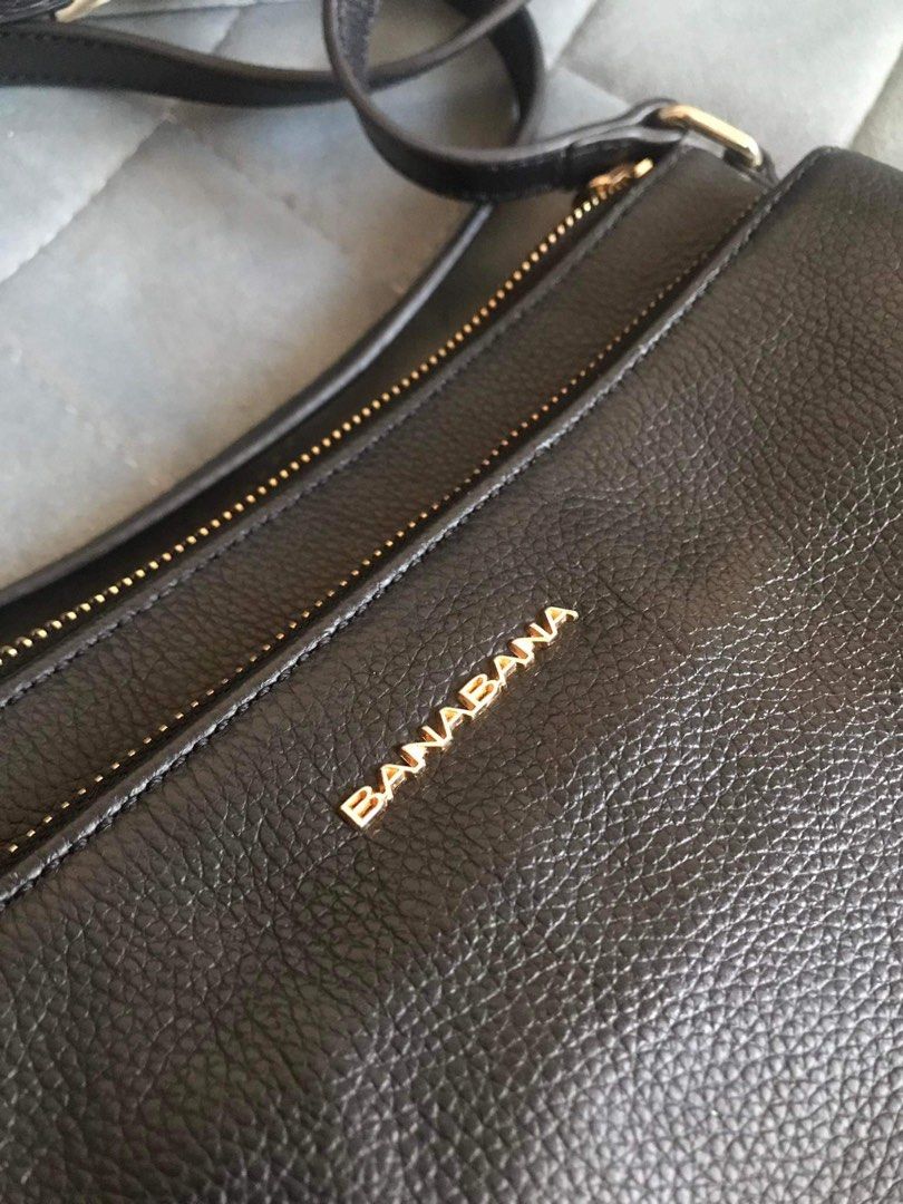 BanaBana Classic Sling, Women's Fashion, Bags & Wallets, Cross-body ...