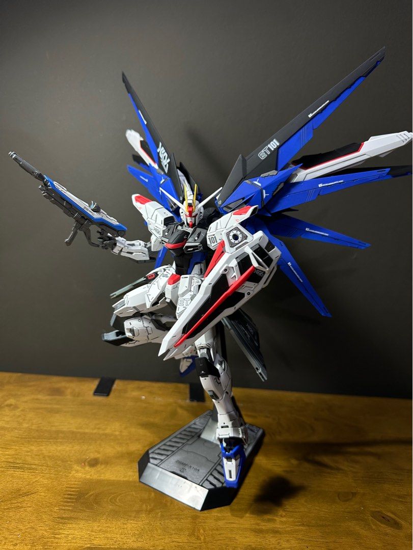 Bandai MG Freedom Gundam 2.0, Hobbies & Toys, Toys & Games on Carousell