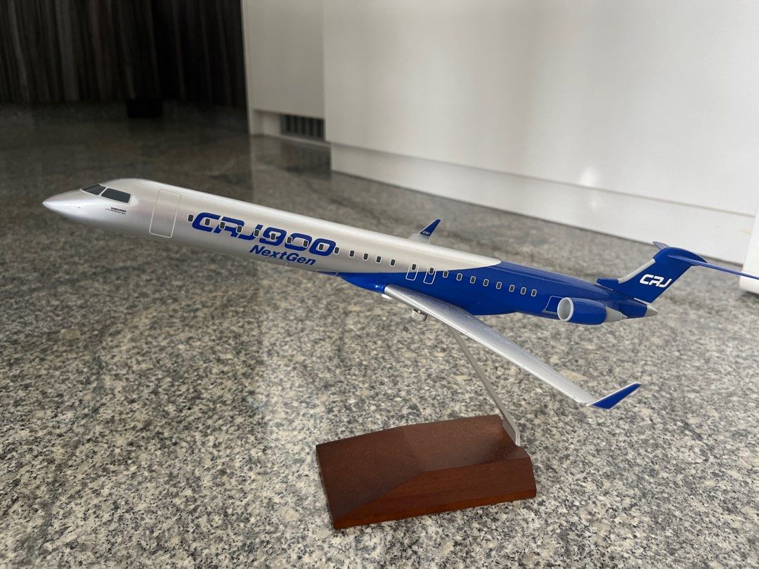 Aircraft model Bombardier CSeries CS100 model CRJ900 NextGen, Hobbies ...