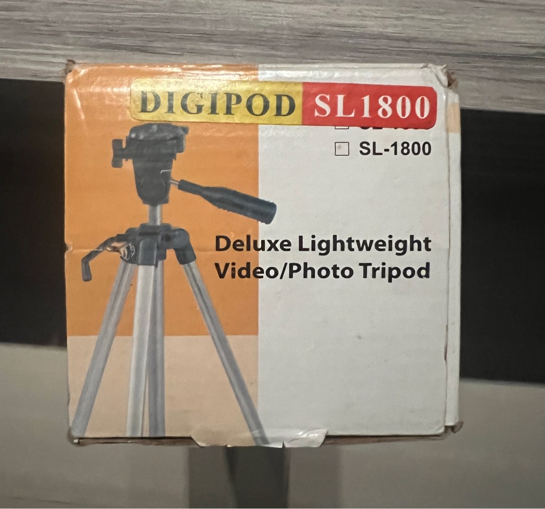 Brand New Digipod SL1800, Photography, Photography Accessories, Tripods & Monopods on Carousell