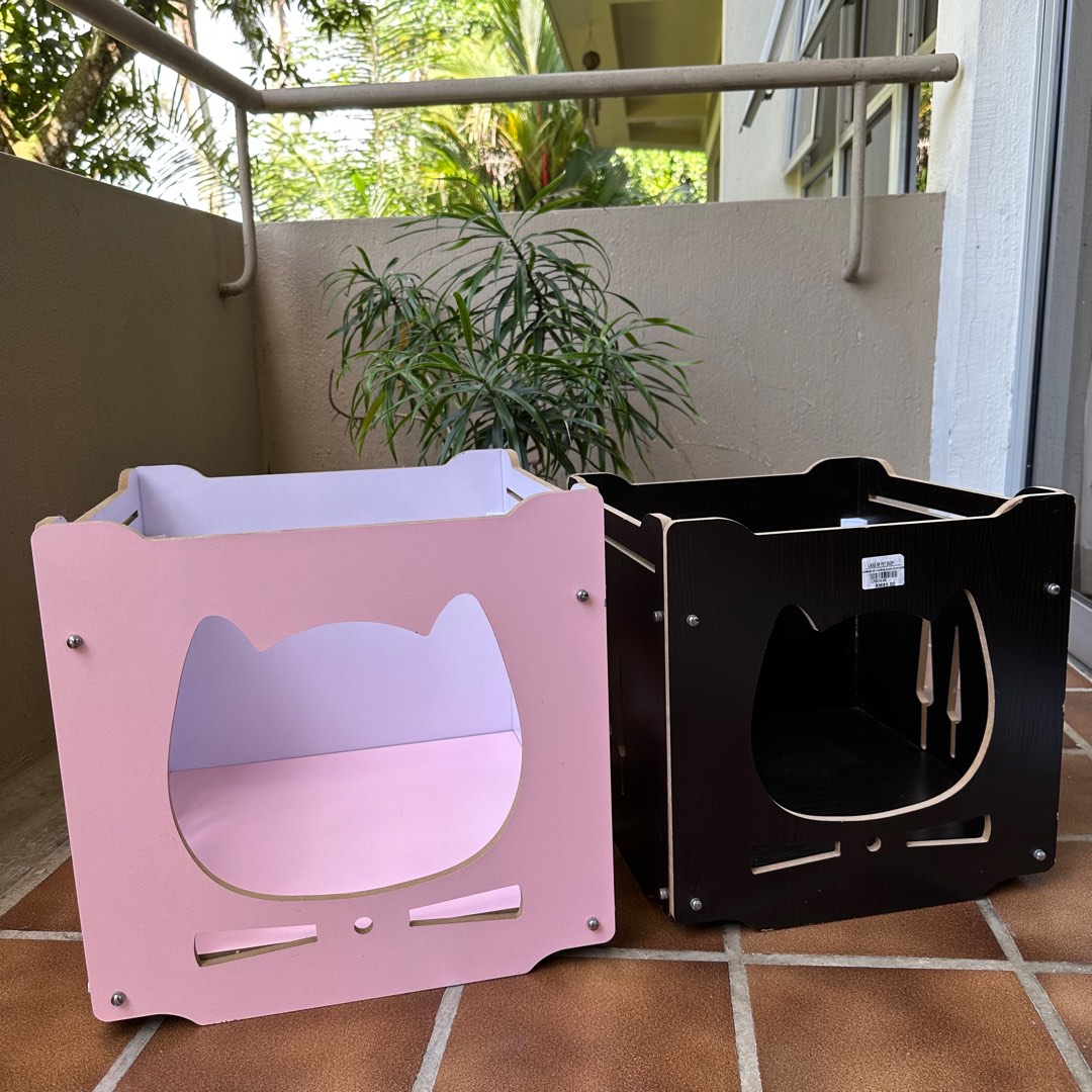 Cat Box (Black), Pet Supplies, Homes & Other Pet Accessories on Carousell