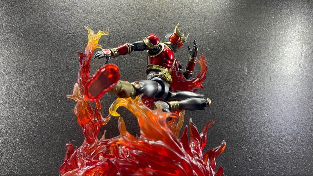 Custom painted kamen rider Kuuga mighty form/amazing mighty, Hobbies ...