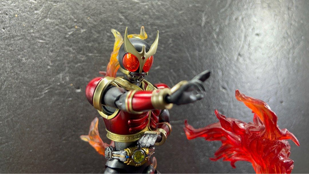 Custom painted kamen rider Kuuga mighty form/amazing mighty, Hobbies ...