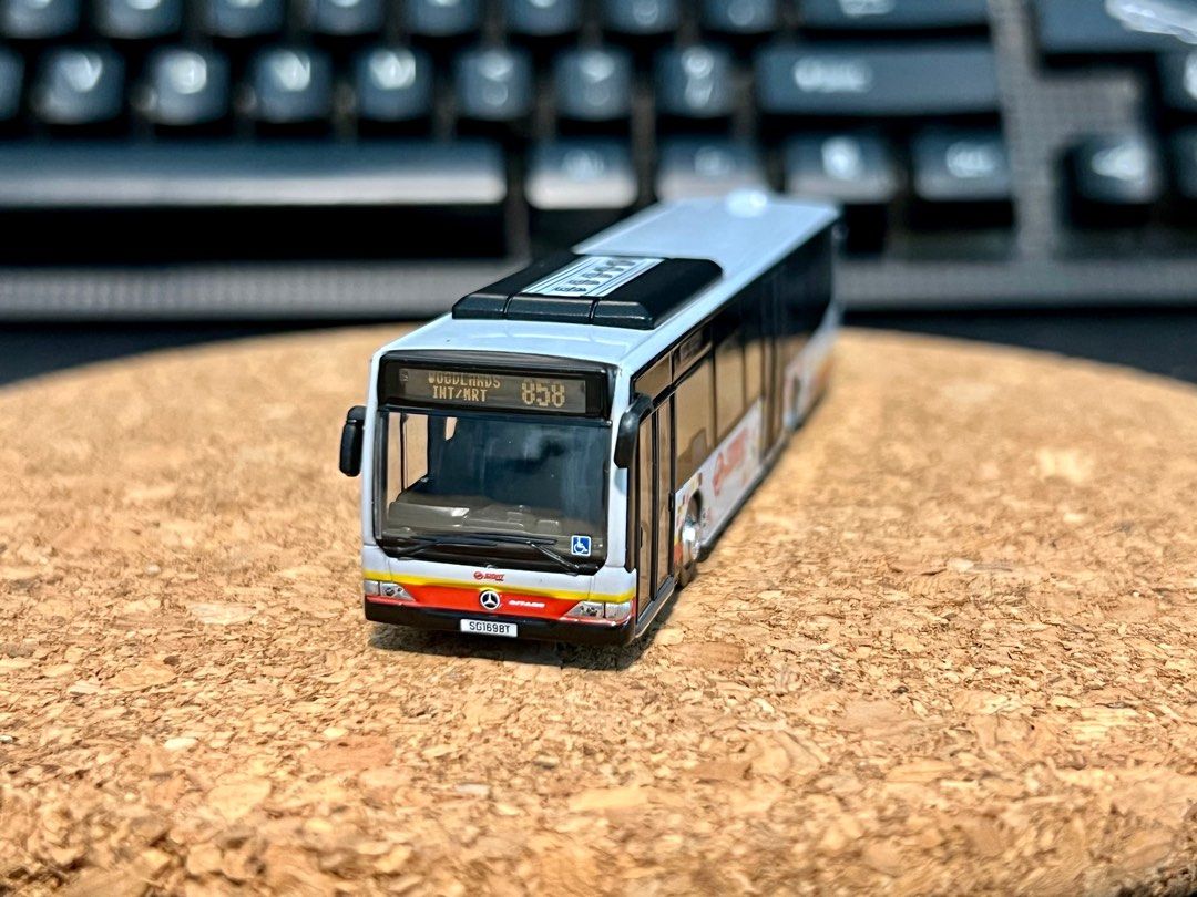 Decaled 1/110 SG Bus Mercedes-Benz Citaro SMRT Service No. 858, Hobbies ...