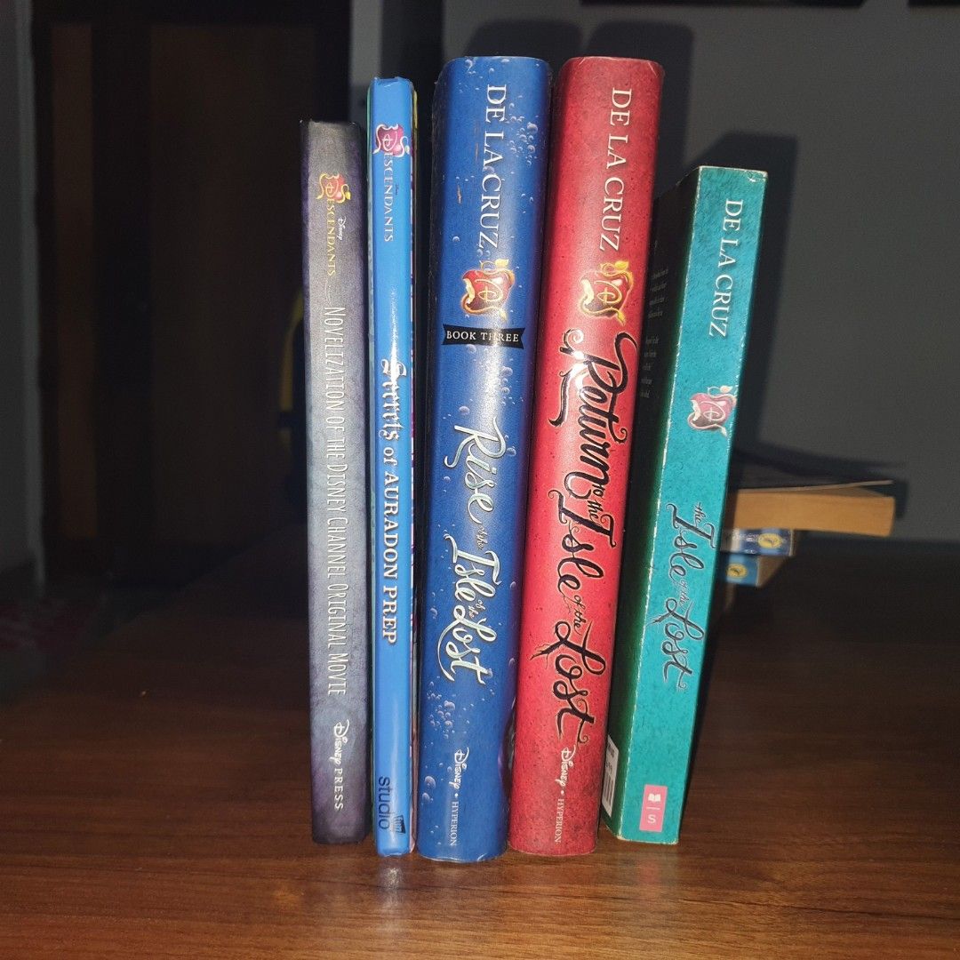Descendants Trilogy + Disney Descendants, Hobbies & Toys, Books ...