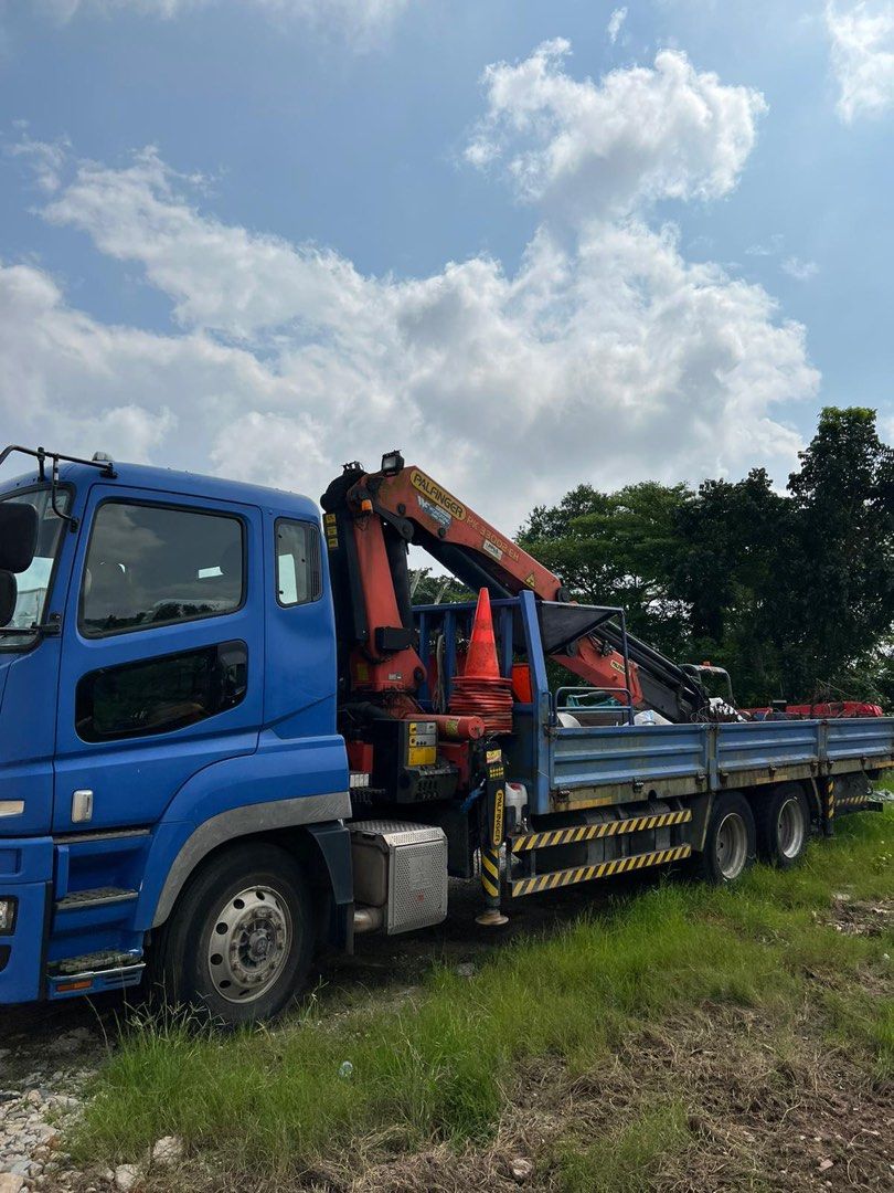 Fuso Lorry with Palfinger PK33002EHG crane attached, Everything Else on ...