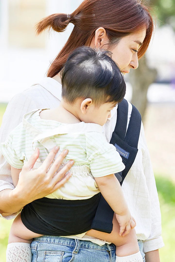 Gooseket carrier, Babies & Kids, Going Out, Carriers & Slings on Carousell