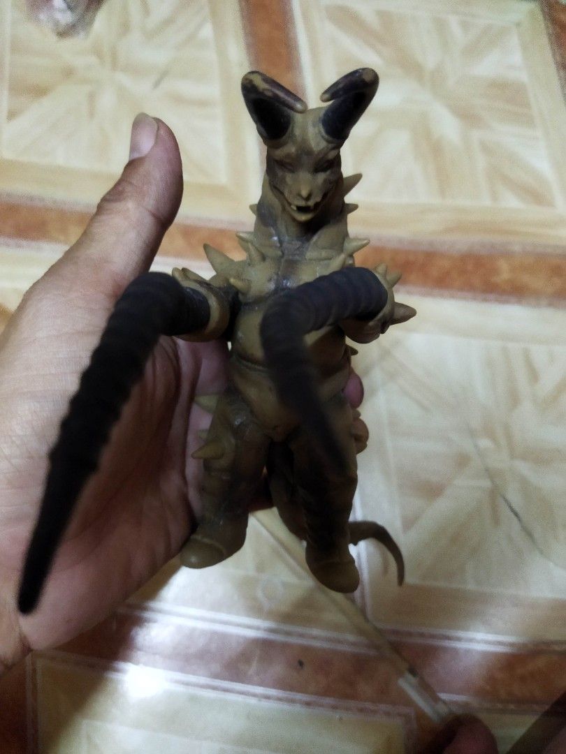 GUDON ULTRAMAN MEBIUS KAIJU ULTRA MONSTER SERIES Figure, Hobbies & Toys ...