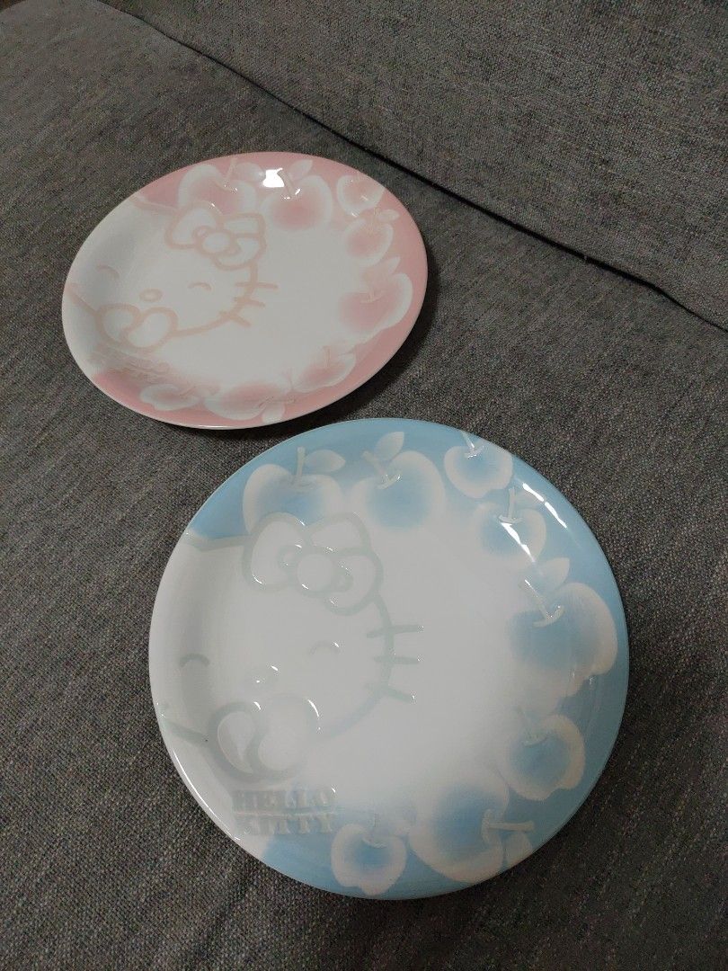 Hello Kitty Plate Collection, Furniture & Home Living, Kitchenware ...