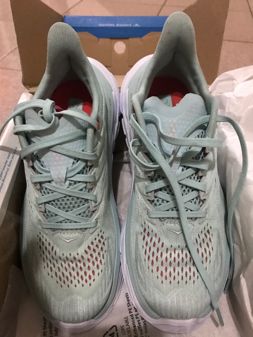 Hoka One One Clifton Edge Womens Original, Fesyen Wanita, Sepatu di Carousell