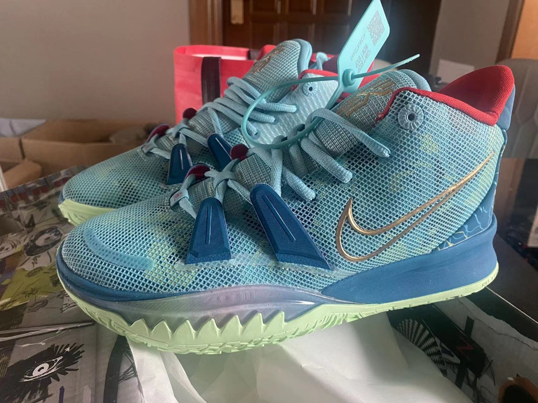 kyrie 7, Men's Fashion, Footwear, Sneakers on Carousell