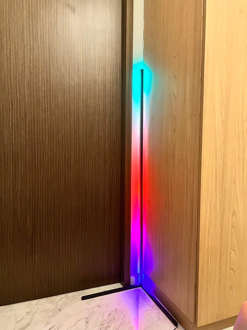LED corner light (multiple color settings), Furniture & Home Living ...