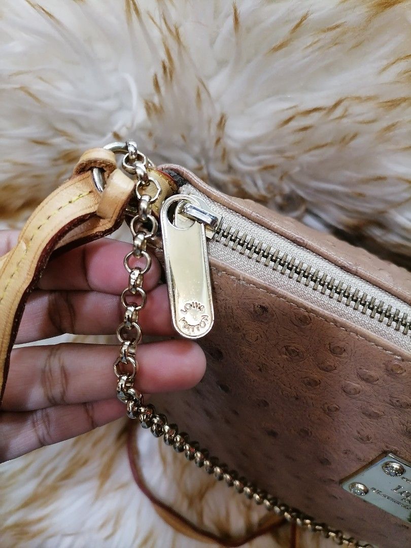 Louis Vuitton on Carousell