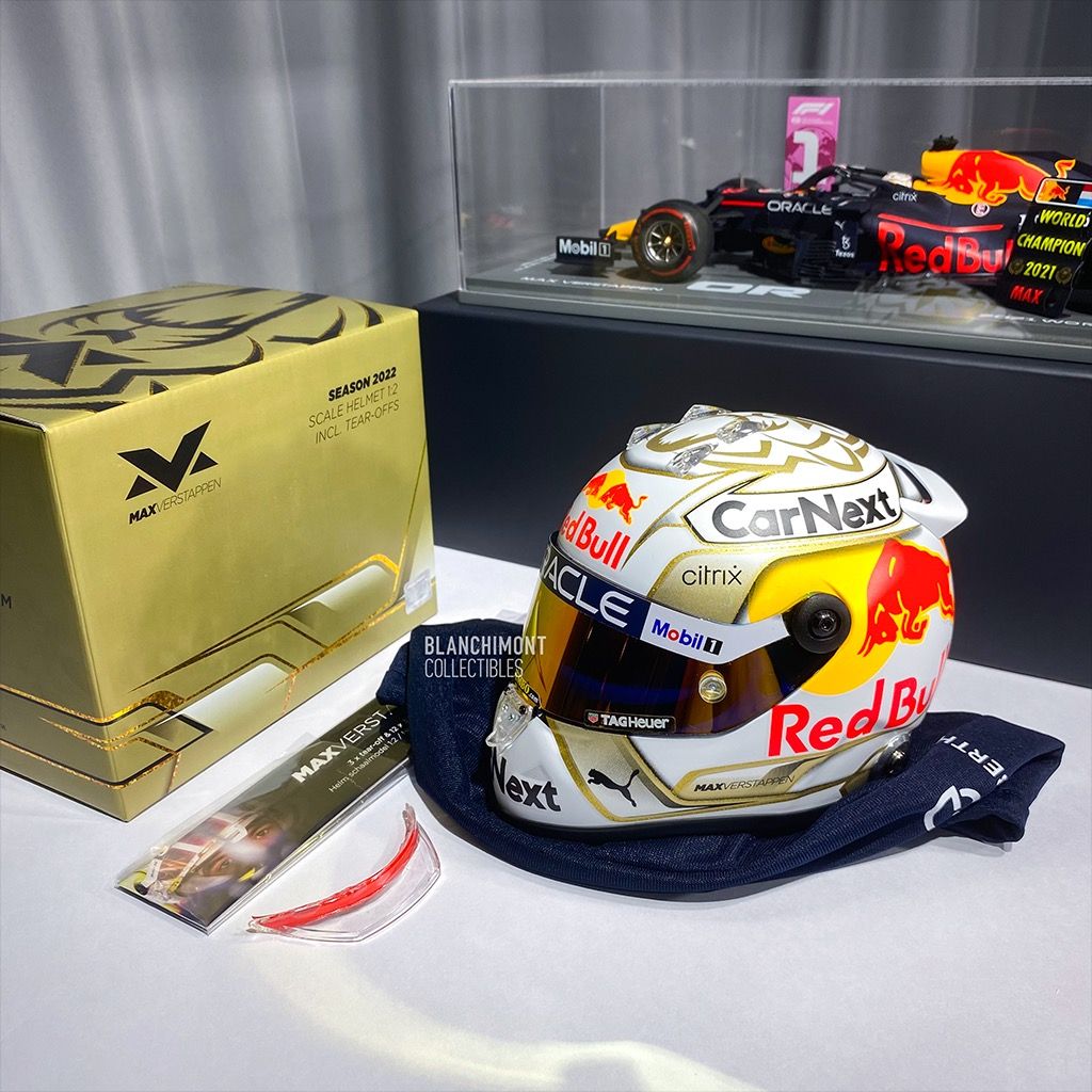 Max Verstappen Season 2022 Helmet 1:2 Scale Model - Schuberth Red Bull ...