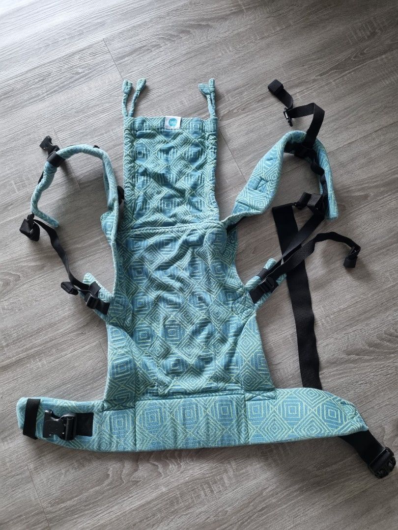 MAZE UMI FULL BUCKLE STANDARD Soul Carrier, Babies & Kids, Going Out ...