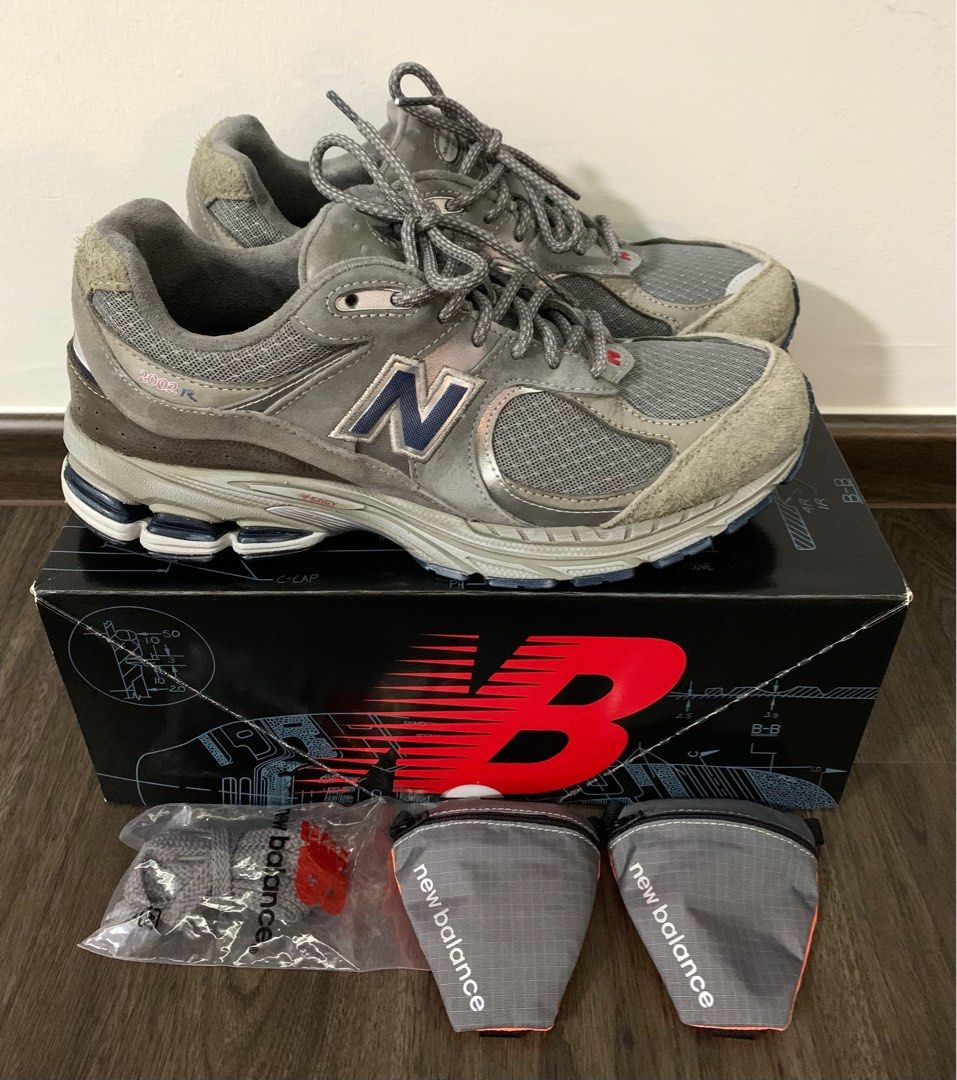 New balance 2002R 'Grey Utility Pouch' M2002RVA, Men's Fashion ...