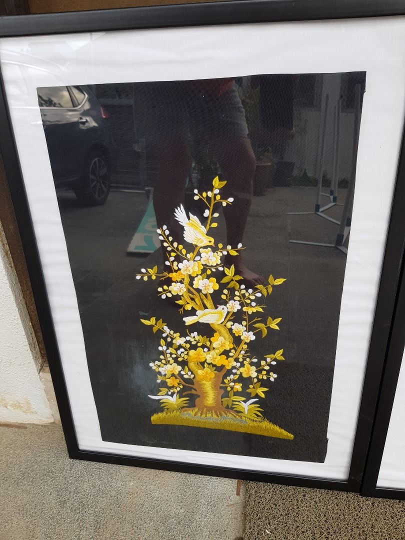 Pair of Vietnamese silk Embroidered art handicraft wall hanging ...