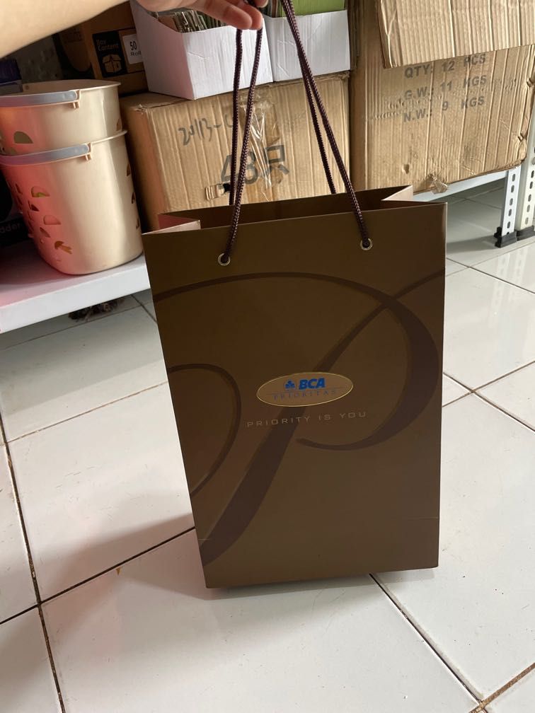paperbag paper bag bca prioritas ukuran besar goodybag tahan kuat, Fesyen Wanita, Tas & Dompet ...