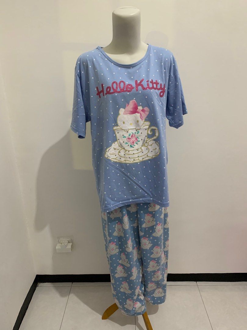Piyama Hello Kitty Biru, Fesyen Wanita, Pakaian Wanita, Atasan di Carousell