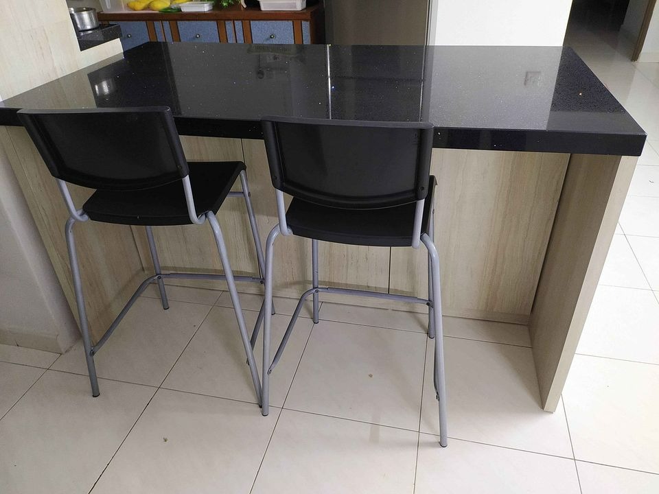 Quartz countertop movable Island storage cabinet with bar chairs ...