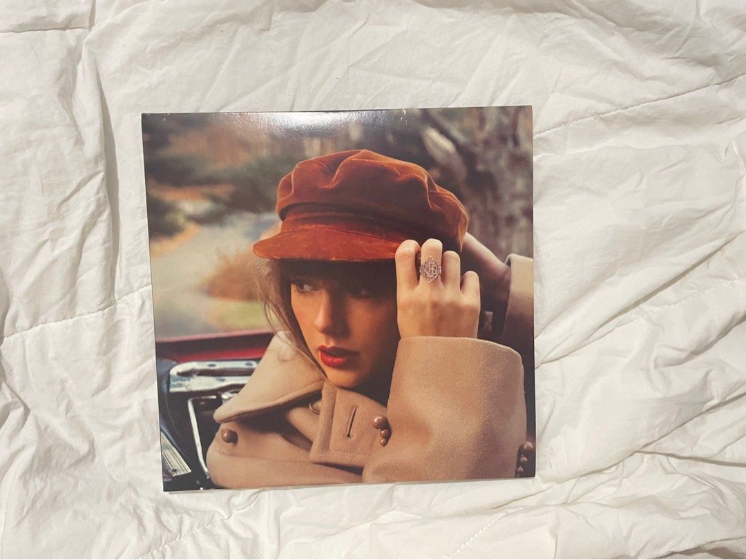 RED ALBUM TS VERSION - VINYL, Hobbies & Toys, Music & Media, Vinyls on ...