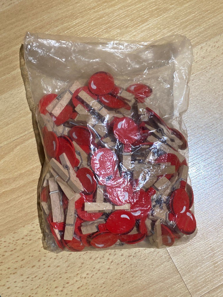 RED BALLON WOODEN PEGS, Everything Else on Carousell