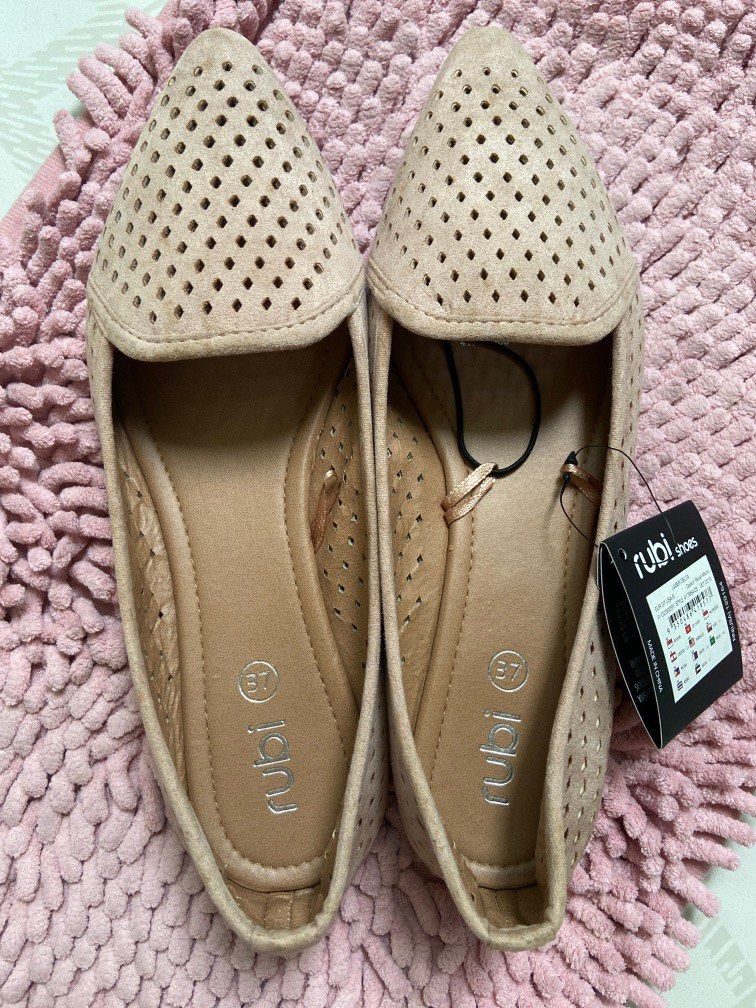 Rubi Pointed Nude Flats with Tag, Women's Fashion, Footwear, Flats on ...