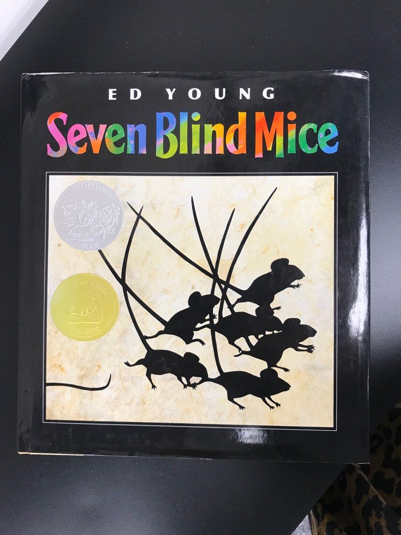 Seven Blind Mice by Ed Young, 興趣及遊戲, 書本 & 文具, 小說及非小說 - Carousell