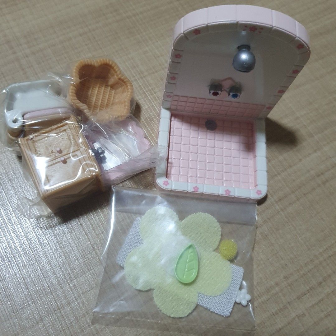 Sylvanian Families PRIMROSE Bundle, Hobbies & Toys, Memorabilia ...