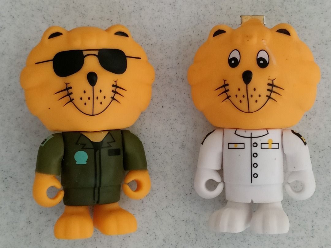 Singa the Kindness Lion, The Smurfs, Luigi (Mario) & other Cartoon ...