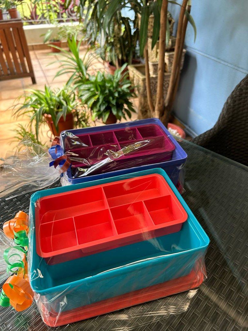 Tupperware Fun Keeper, Furniture & Home Living, Home Improvement ...