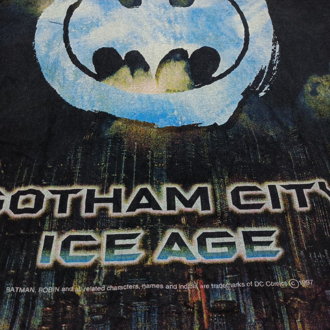 Vintage 1997 Batman Gotham City Ice Age, Men's Fashion, Tops & Sets ...